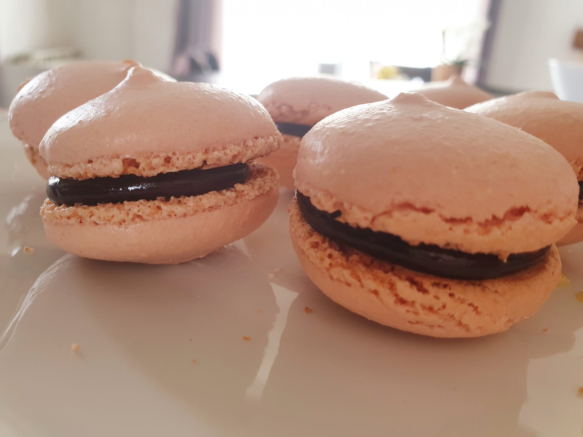Macaron ganache chocolat noir étapes par étapes pour les réussir